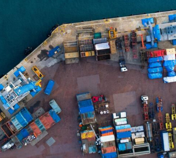 Practical pathways for port decarbonisation | Global Maritime Hub